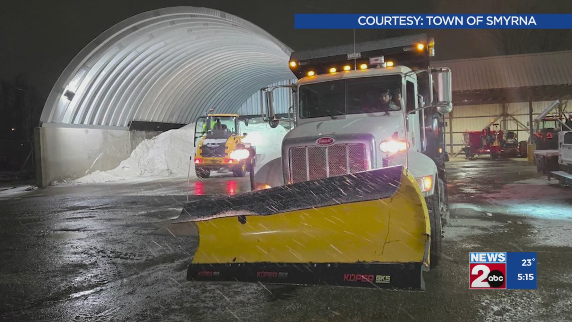 Crews clearing roads after snow in Smyrna – WKRN News 2