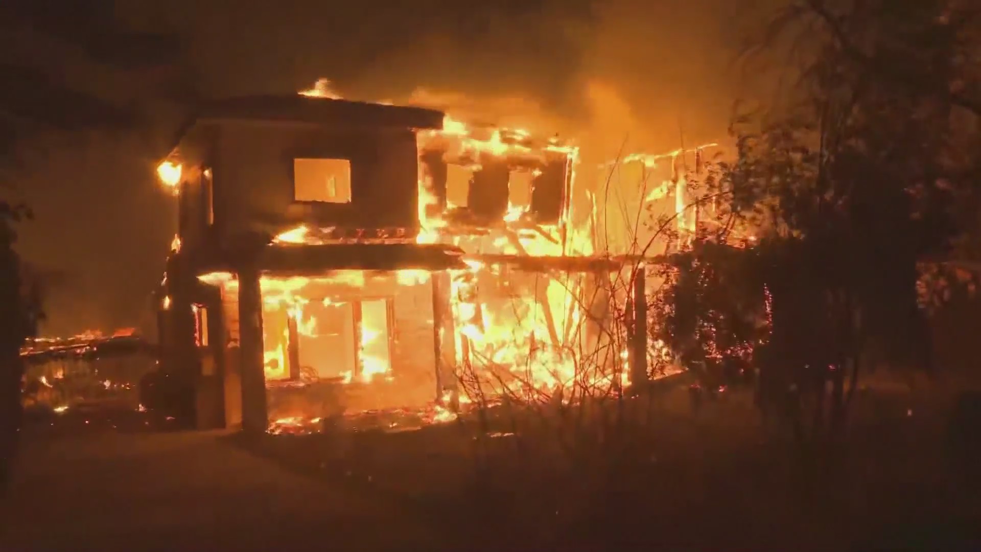 Fresno first responder recalls dangerous conditions battling LA ...