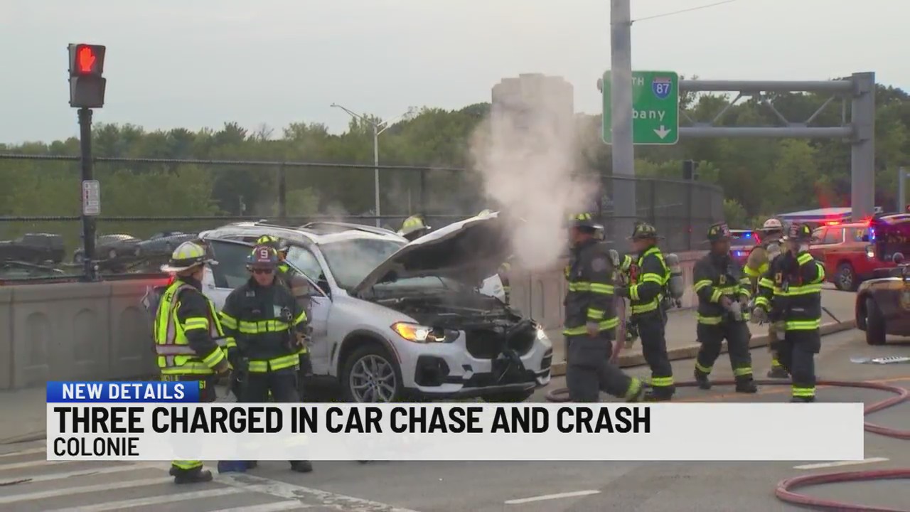 3 charged in car chase, crash – NEWS10 ABC