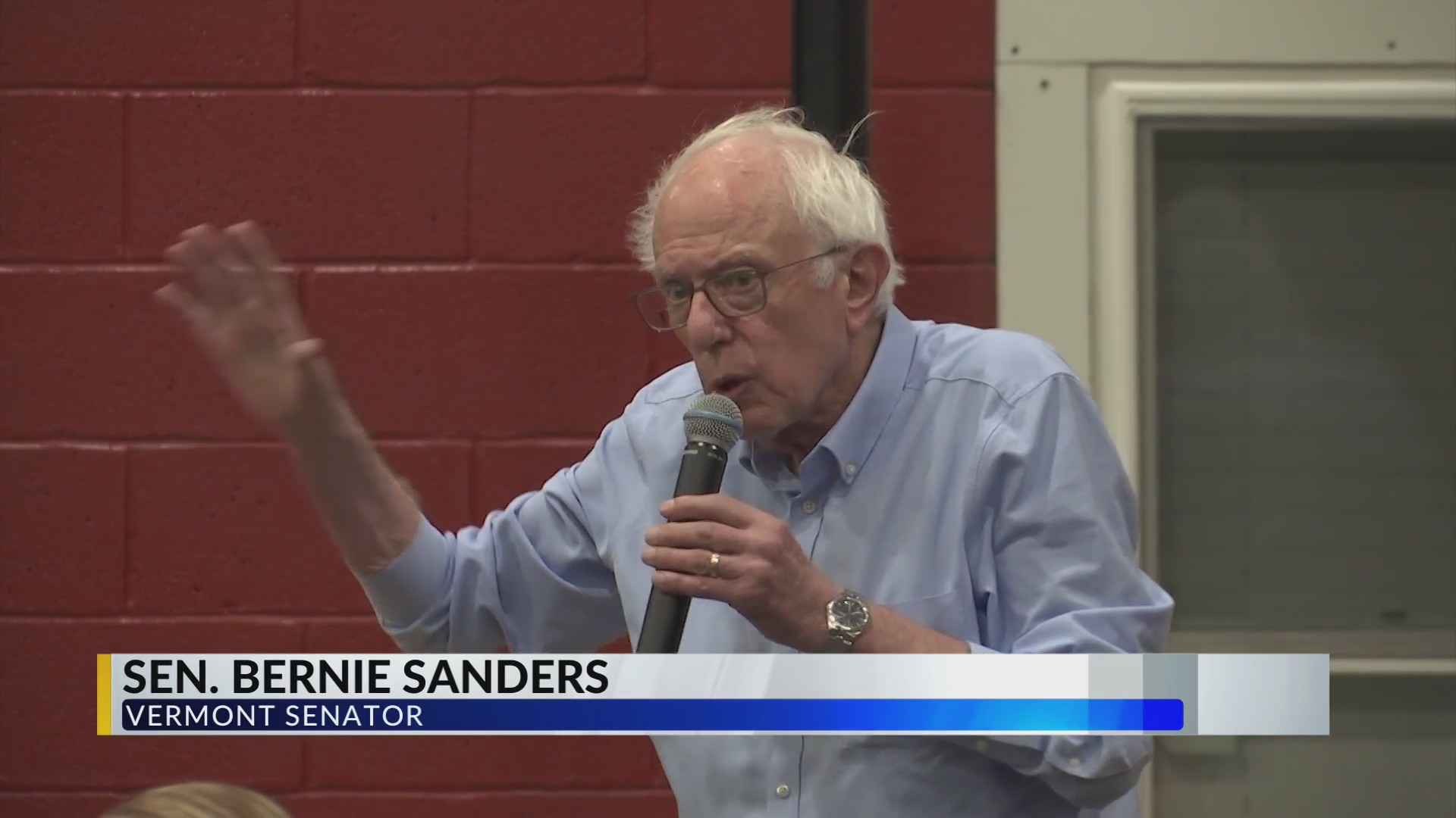 Bernie Sanders converses with Mingo County residents on his ‘Fighting ...