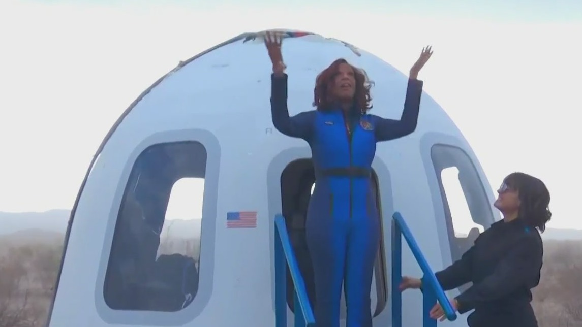 Blue Origin all-female rocket launch makes history | NewsNation Now ...