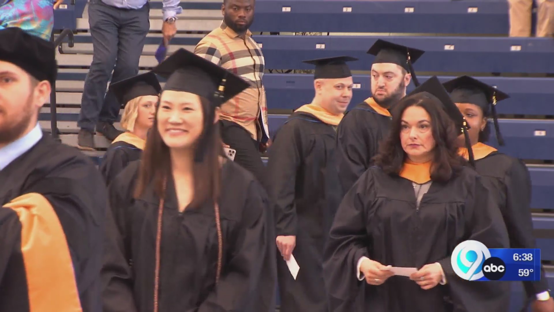 Over 400 students graduate from Upstate Medical University – WSYR