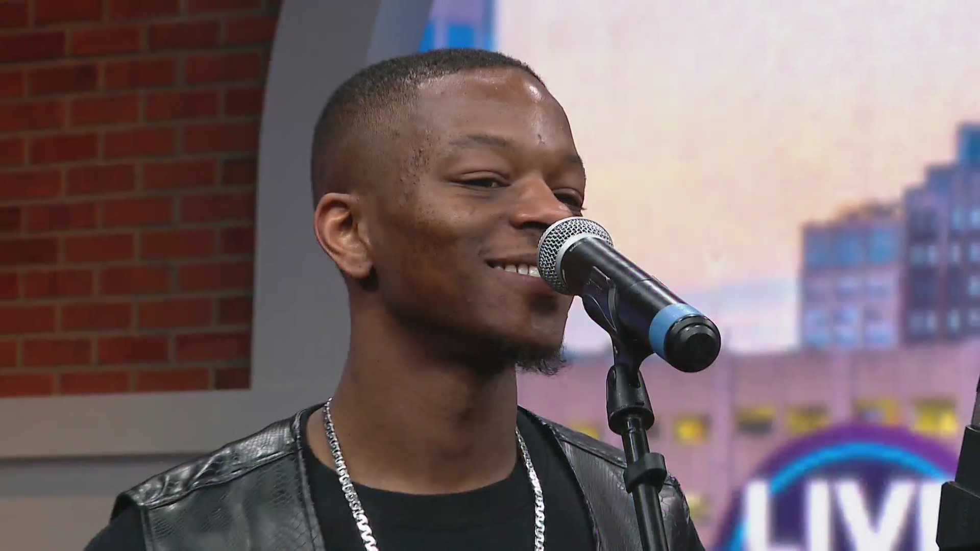 Corey Lou & Da Village perform on Live at 9 – WREG.com