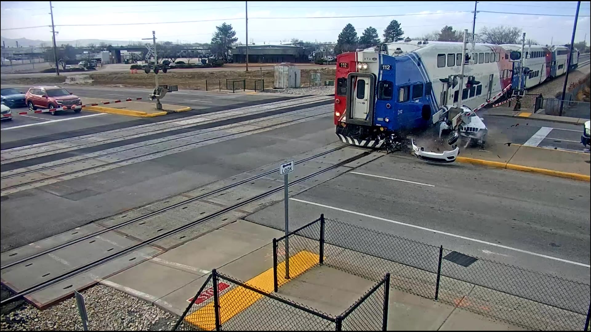 Video shows driver escape car in Layton before train smashes vehicle ...