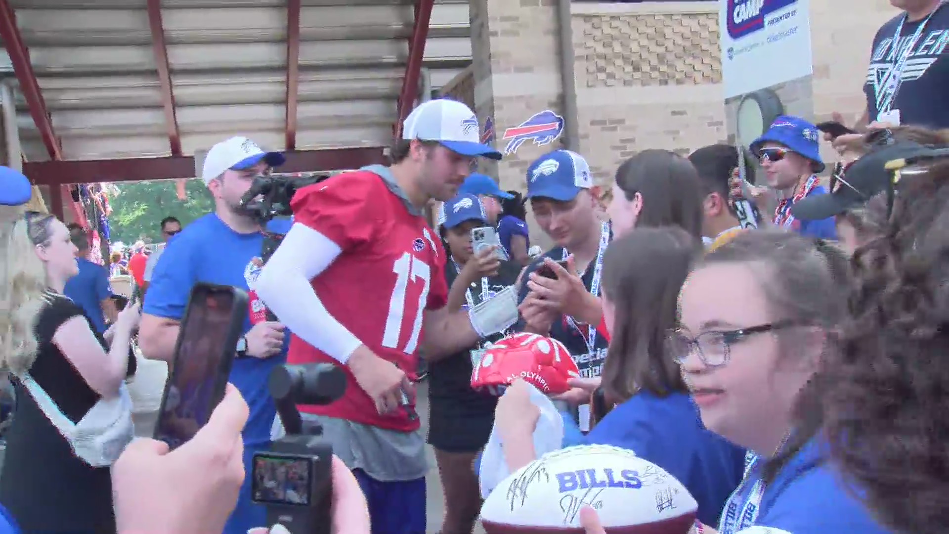 Josh Allen signing autographs after Bills Training Camp – RochesterFirst