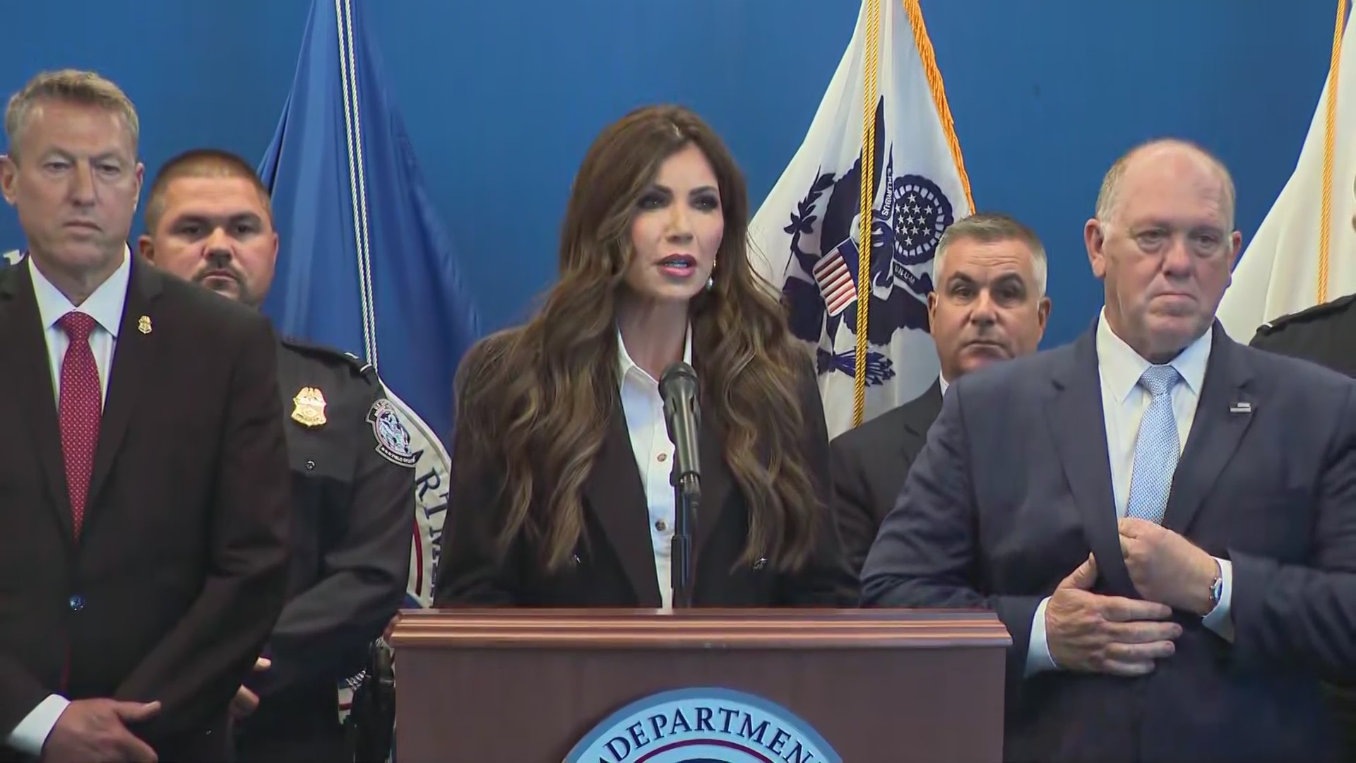 DHS Secretary Kristi Noem on off-duty CBP agent shot in Manhattan – PIX11