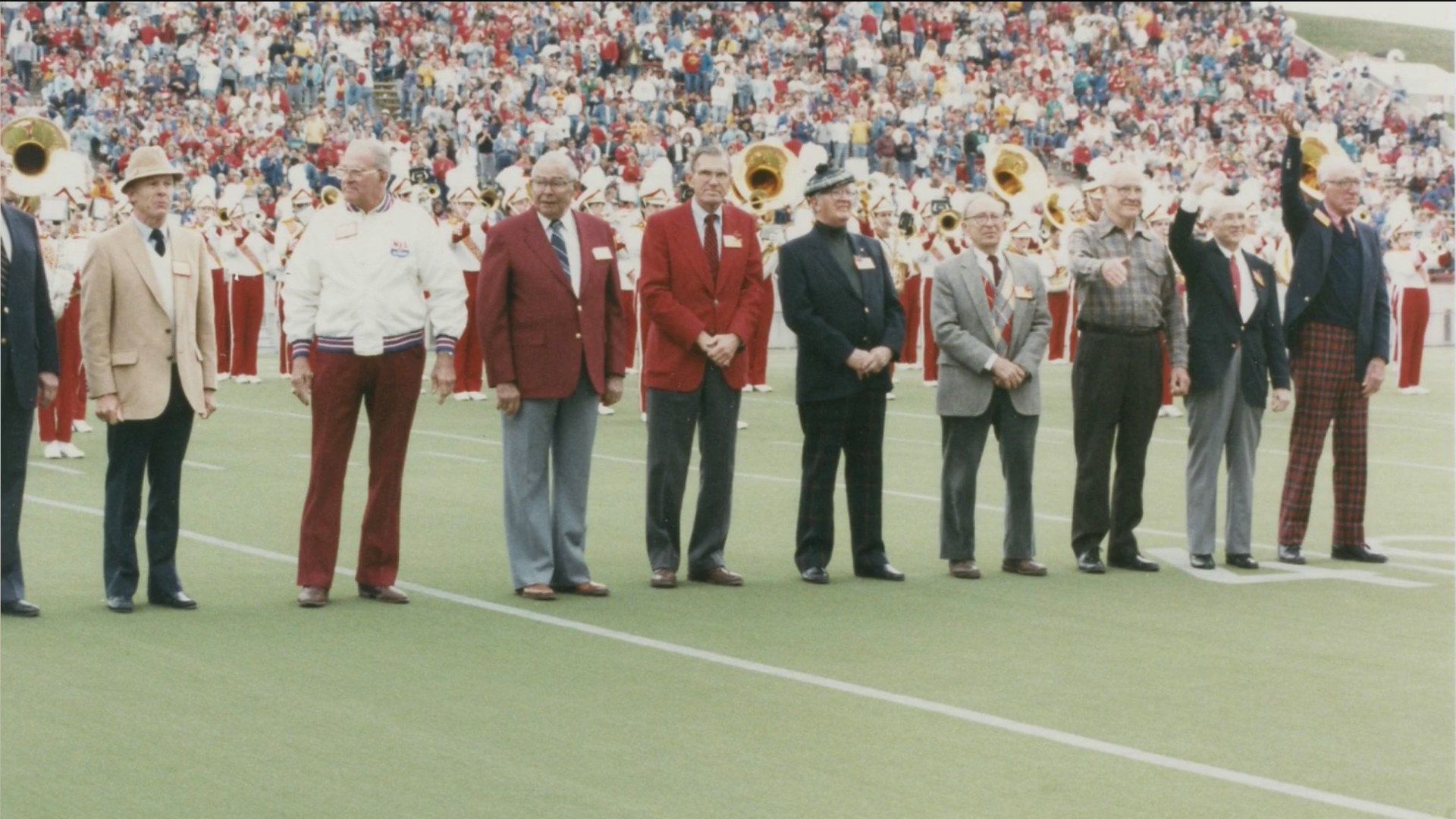 Cyclones tie 1938 team with historic start – who13.com