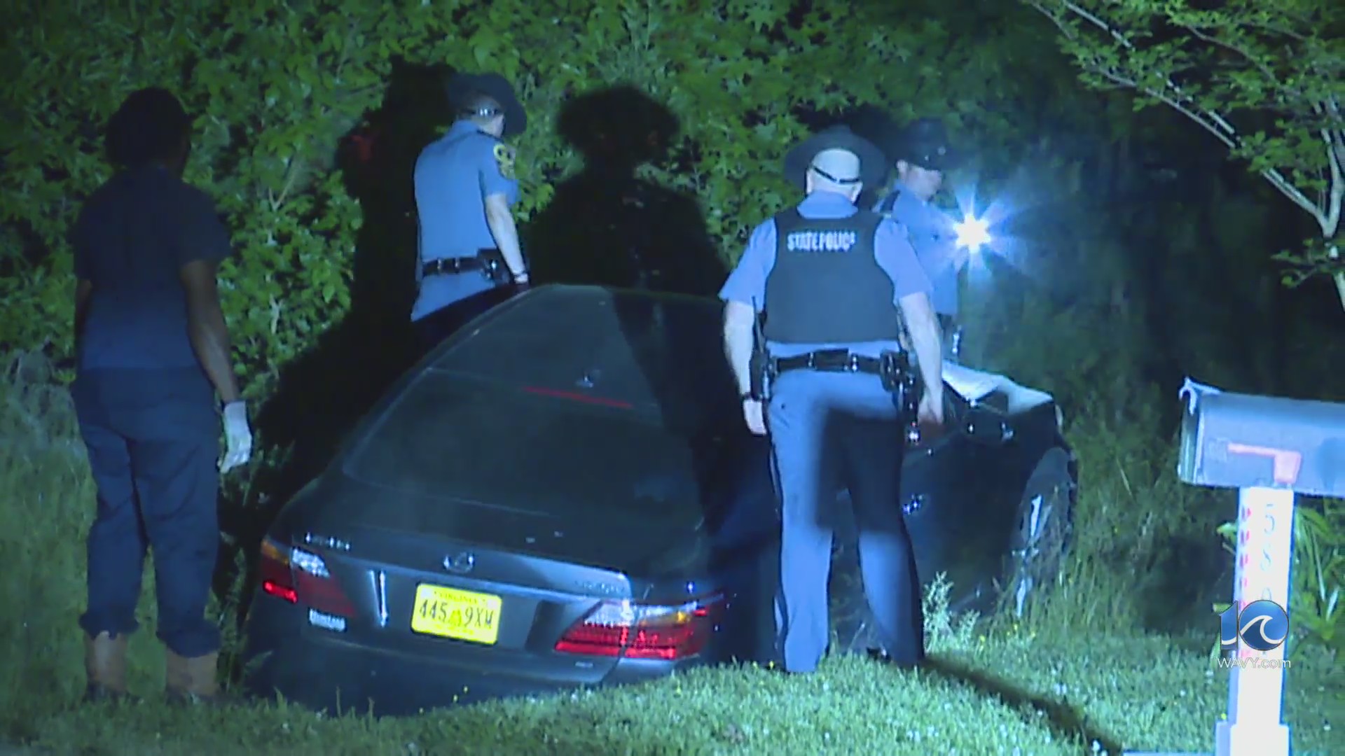 Police: Car crashes as officers pursue VB homicide suspect – WAVY.com