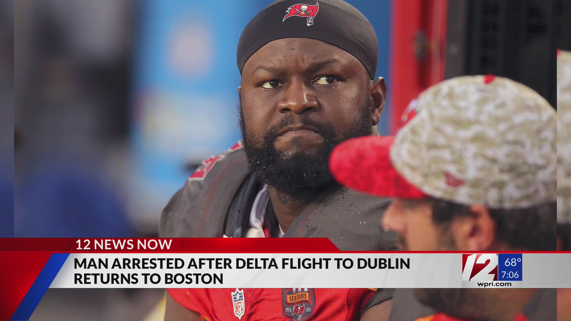 Former NFL player arrested after allegedly urinating on passenger ...