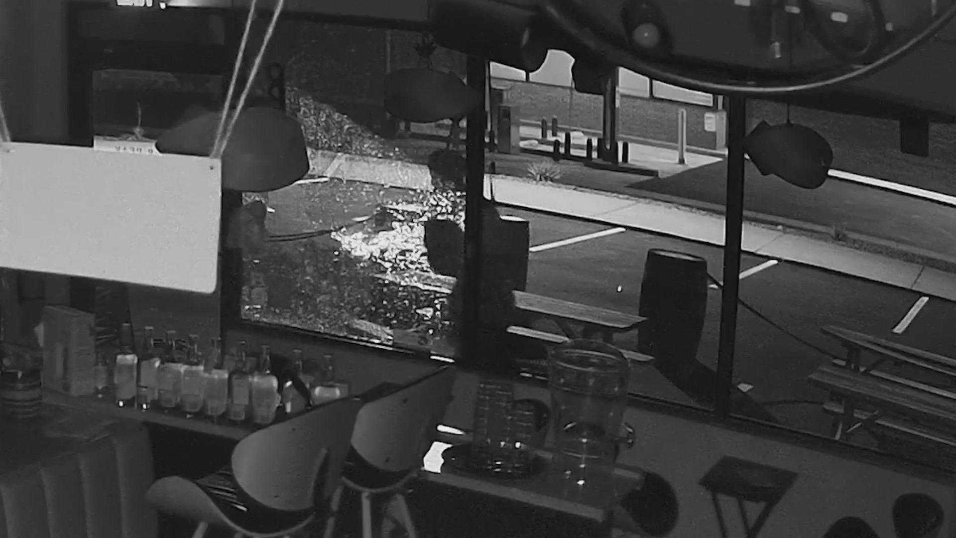Colorado thief smashes in distillery window for malört – WBOY.com