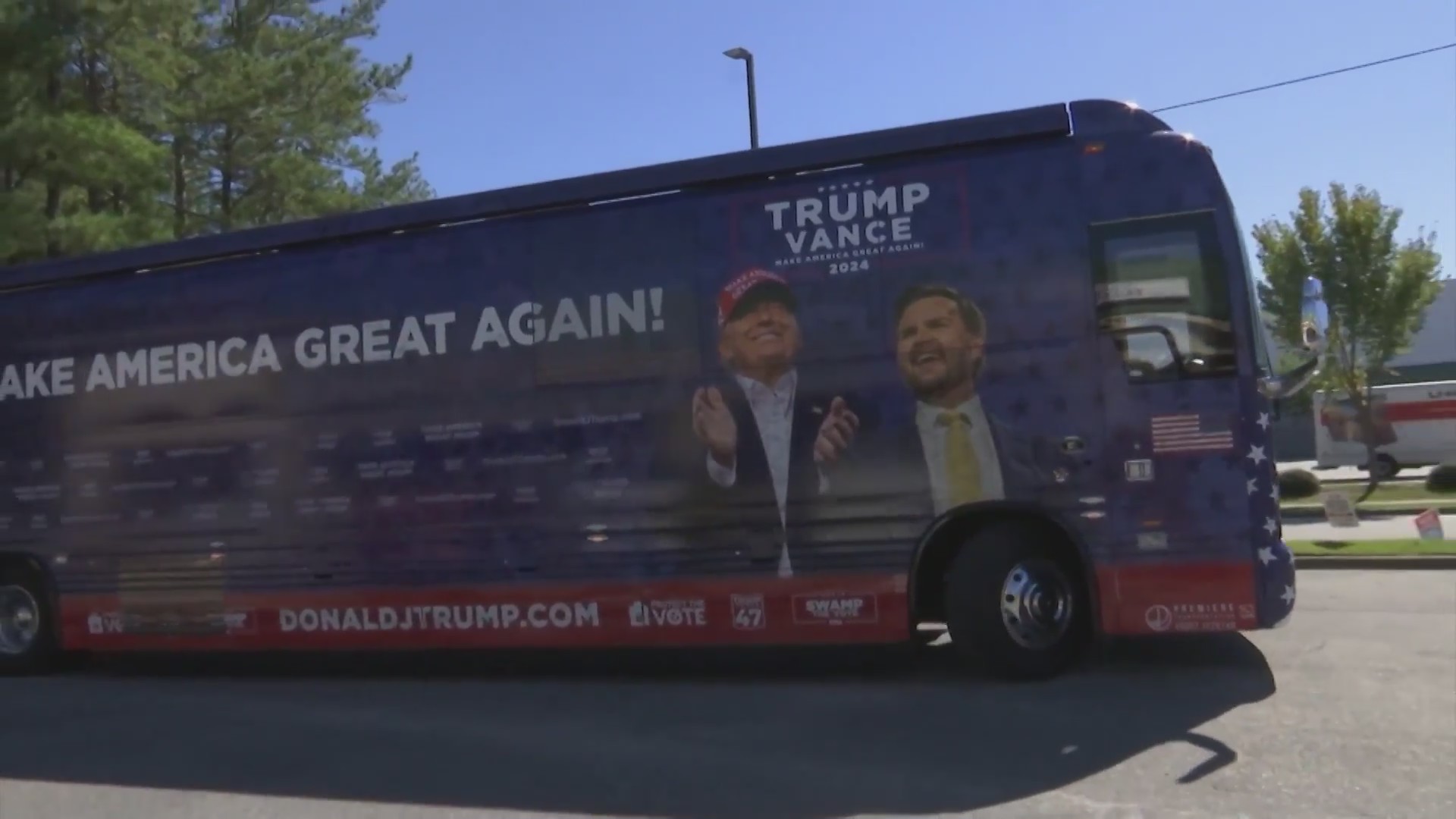 Bus with Trump supporters campaigns across ENC Friday – WNCT