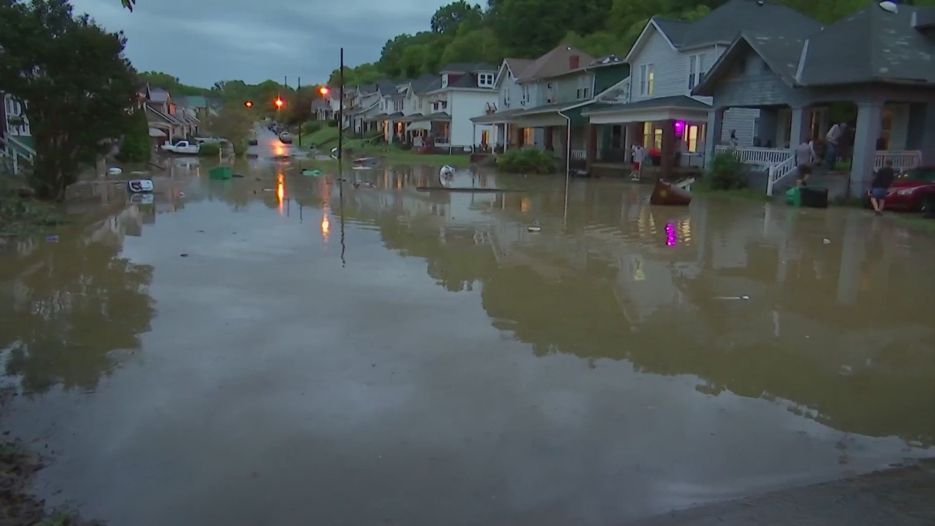 Portsmouth teens rescue neighbors from flash floods – WOWK 13 News