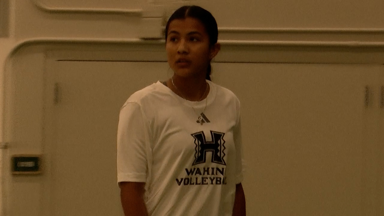 Early enrollee Victoria Leyva gets head start with UH women’s ...