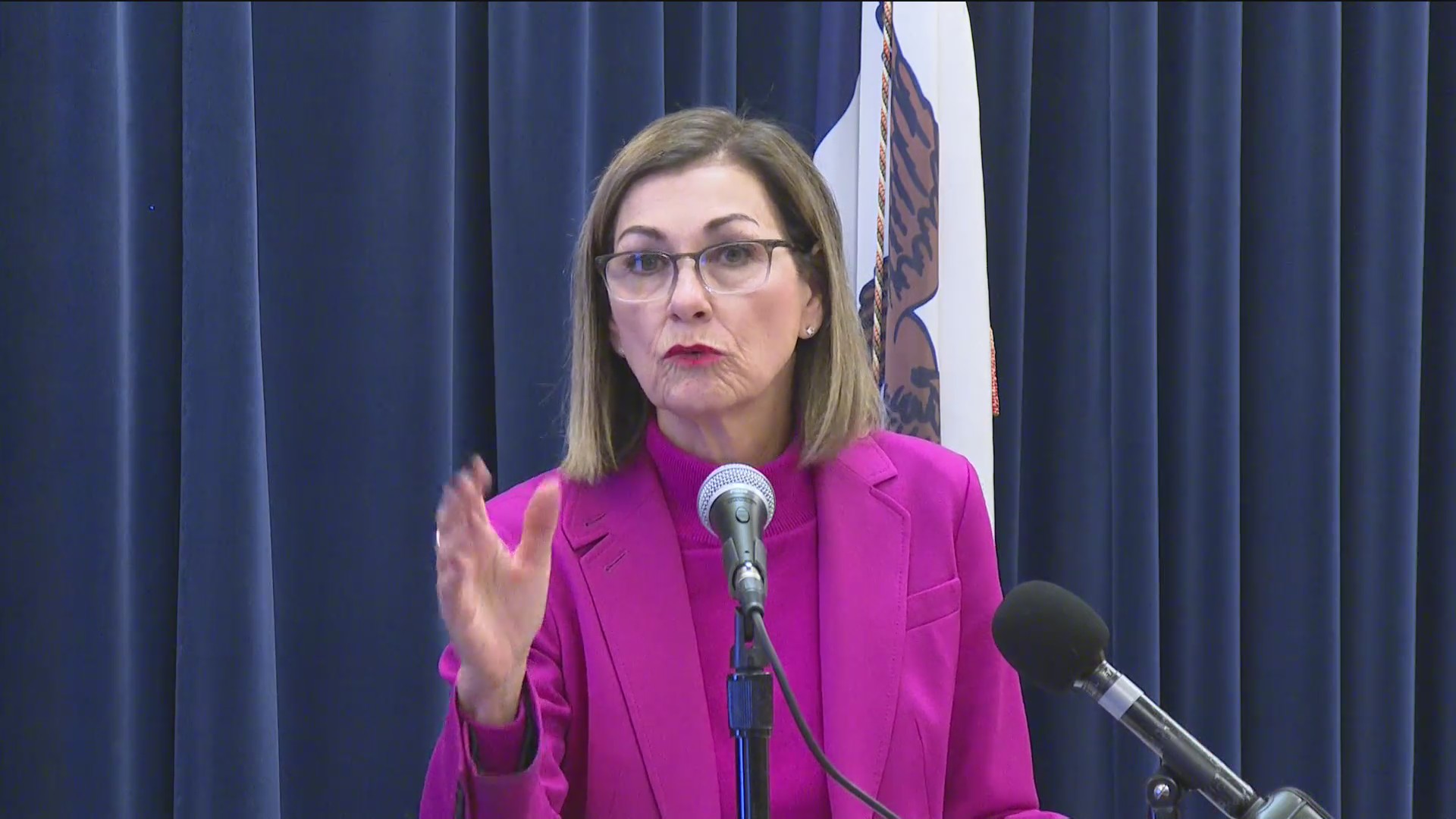 Gov. Reynolds says Senate Democrats are playing games in shutdown ...