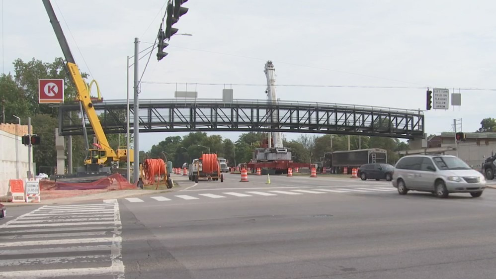 U.S. 41 pedestrian bridge to open during final phase of construction ...
