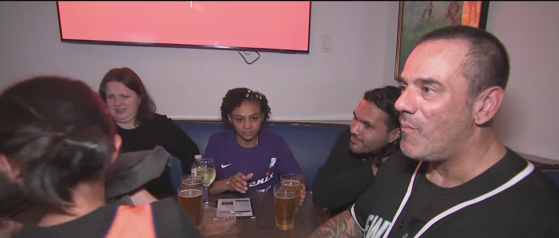 Wilka’s: NYC’s first women’s sports bar celebrates female athletes – PIX11