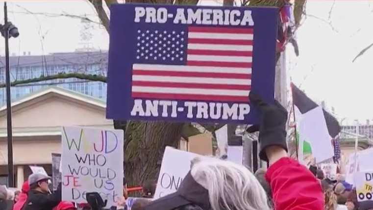 ‘Federal employee unions’ likely behind Trump protests: Geraldo | CUOMO ...