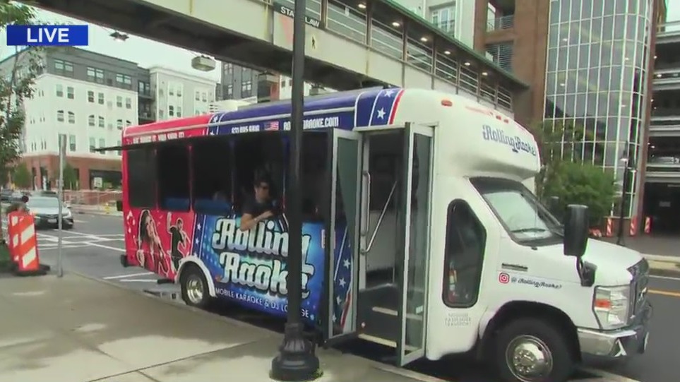 PIX11’s Ben Aaron visits mobile karaoke bus on Long Island – PIX11