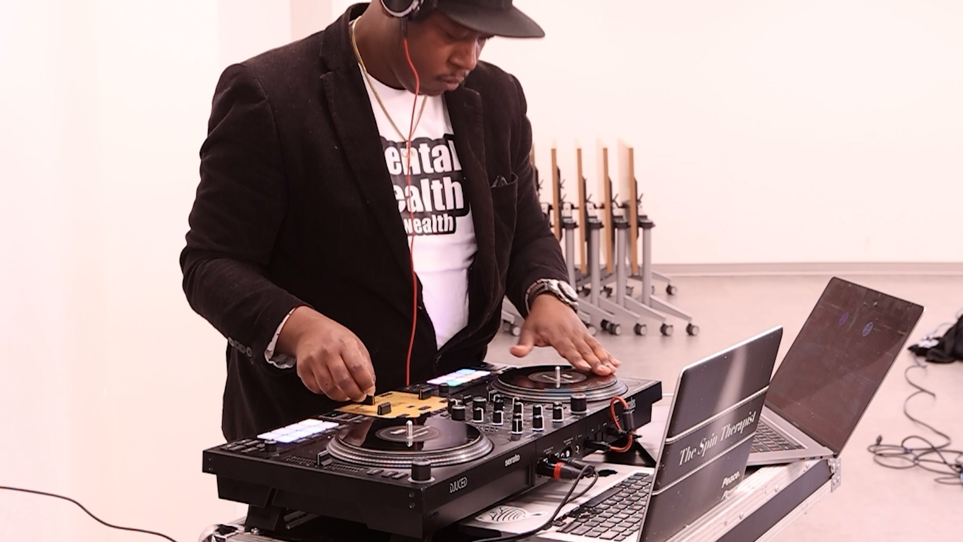 DJ Moshe Jenkins — The Spin Therapist – PHL17.com