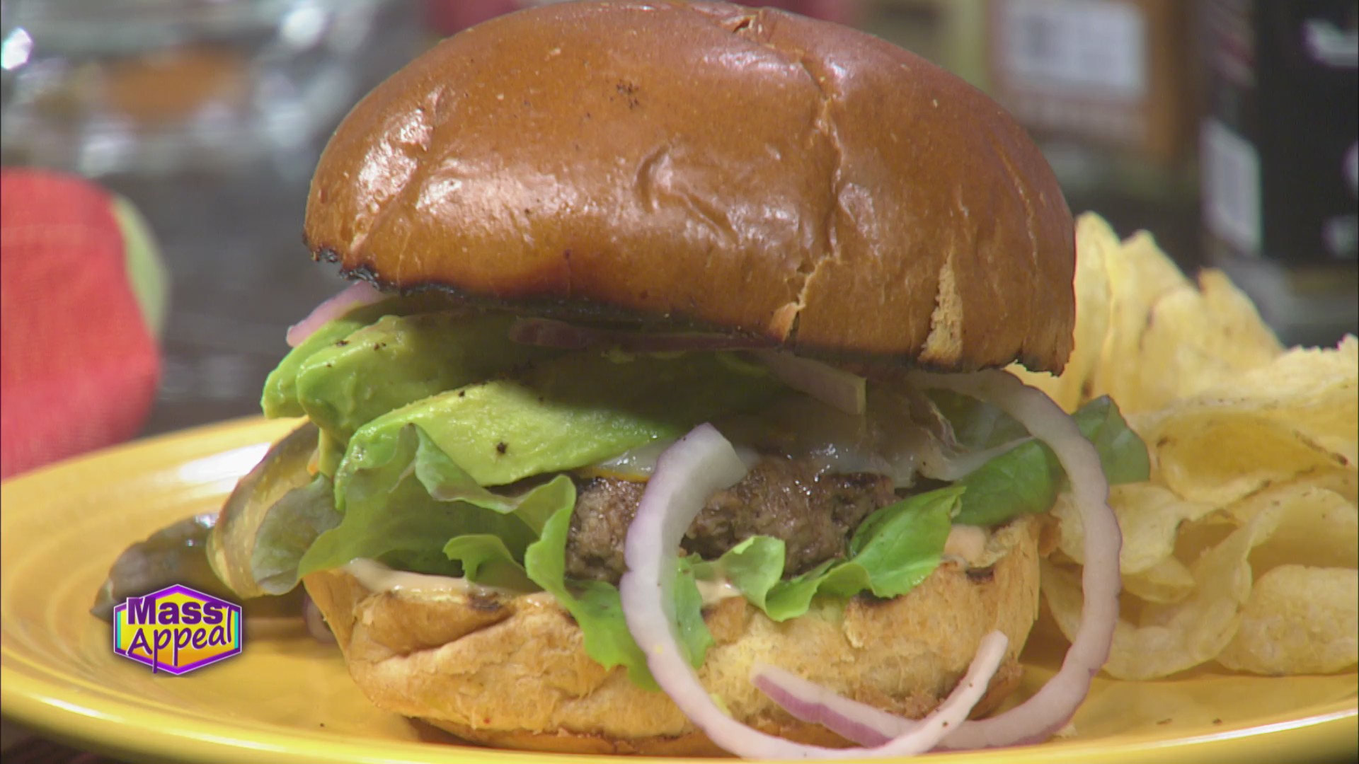Betty Rosbottom cooks burgers – WWLP