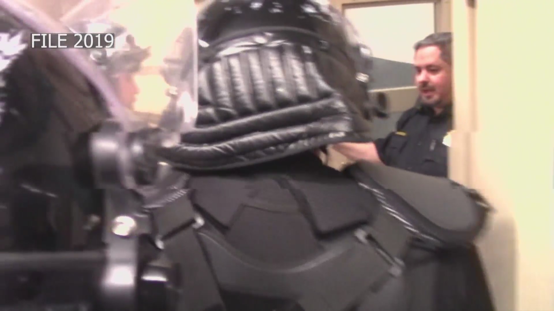 Trial: 2 MDC officers charged in inmate death – KRQE NEWS 13 – Breaking ...