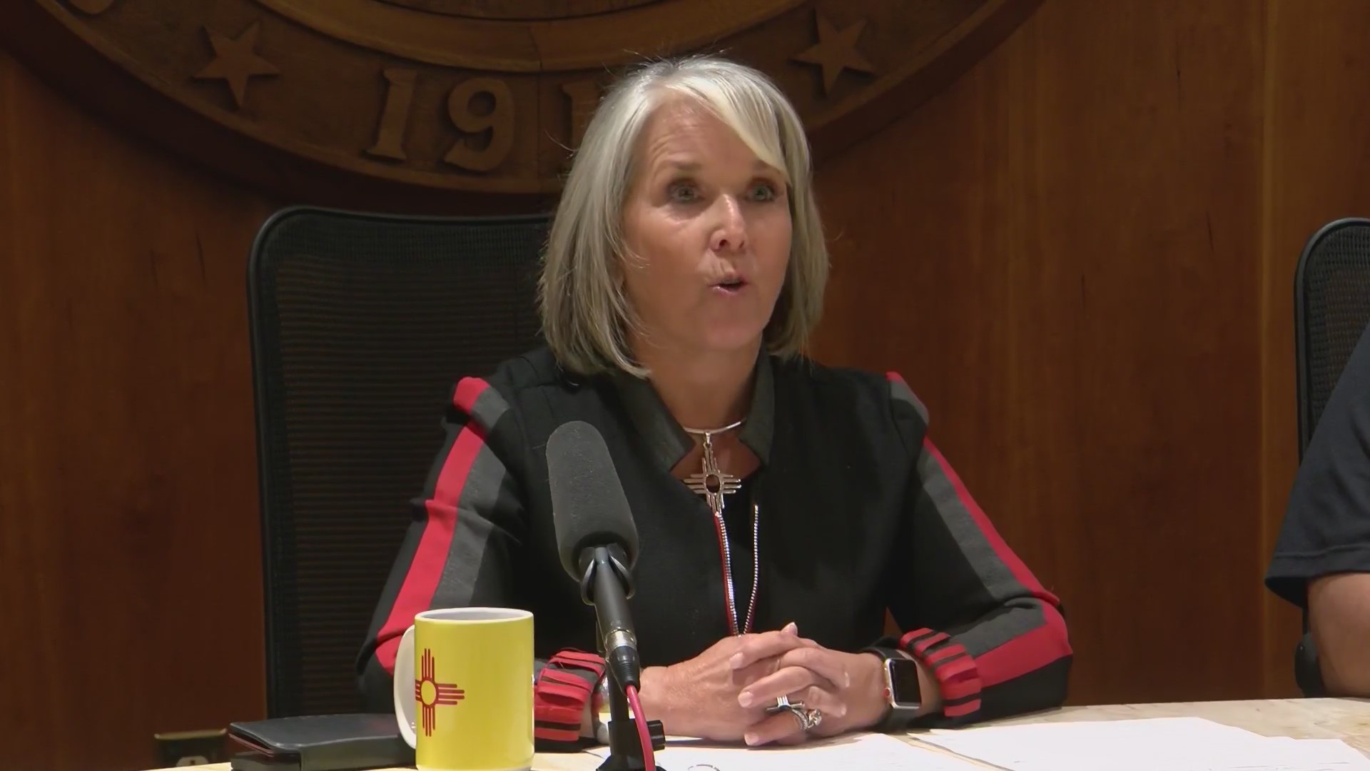 Gov. Lujan Grisham issues order to suspend open, concealed carry of ...