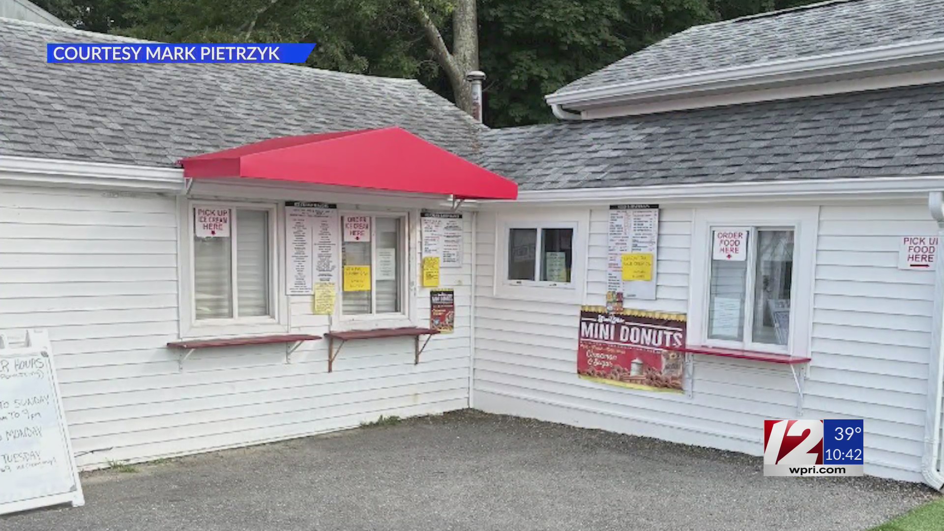 Westport’s Lickety Splits Ice Cream listed for sale – WPRI.com