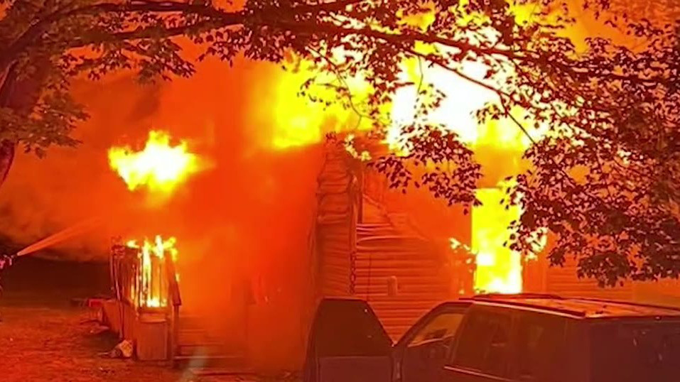 Man rescues neighbor yelling for help in trailer fire – Eyewitness News ...