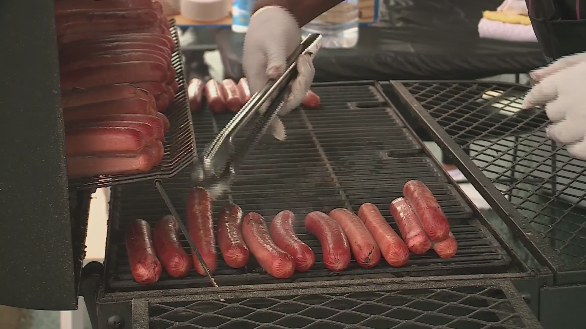 How weekend cookouts are bringing together St. Louis communities – FOX 2