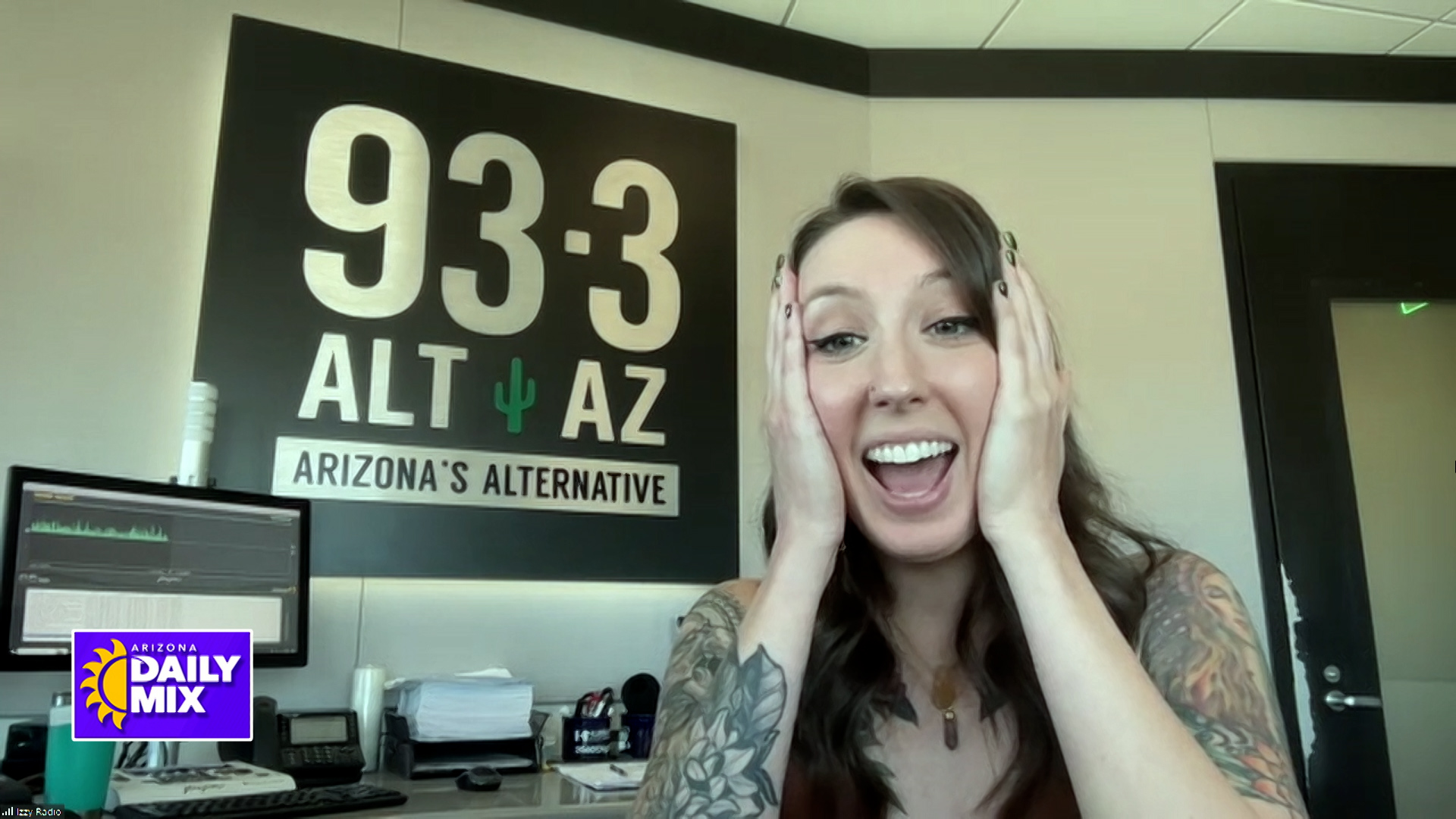 Blow My Mind with Izzy from Alt AZ 93.3 – CW7 Arizona