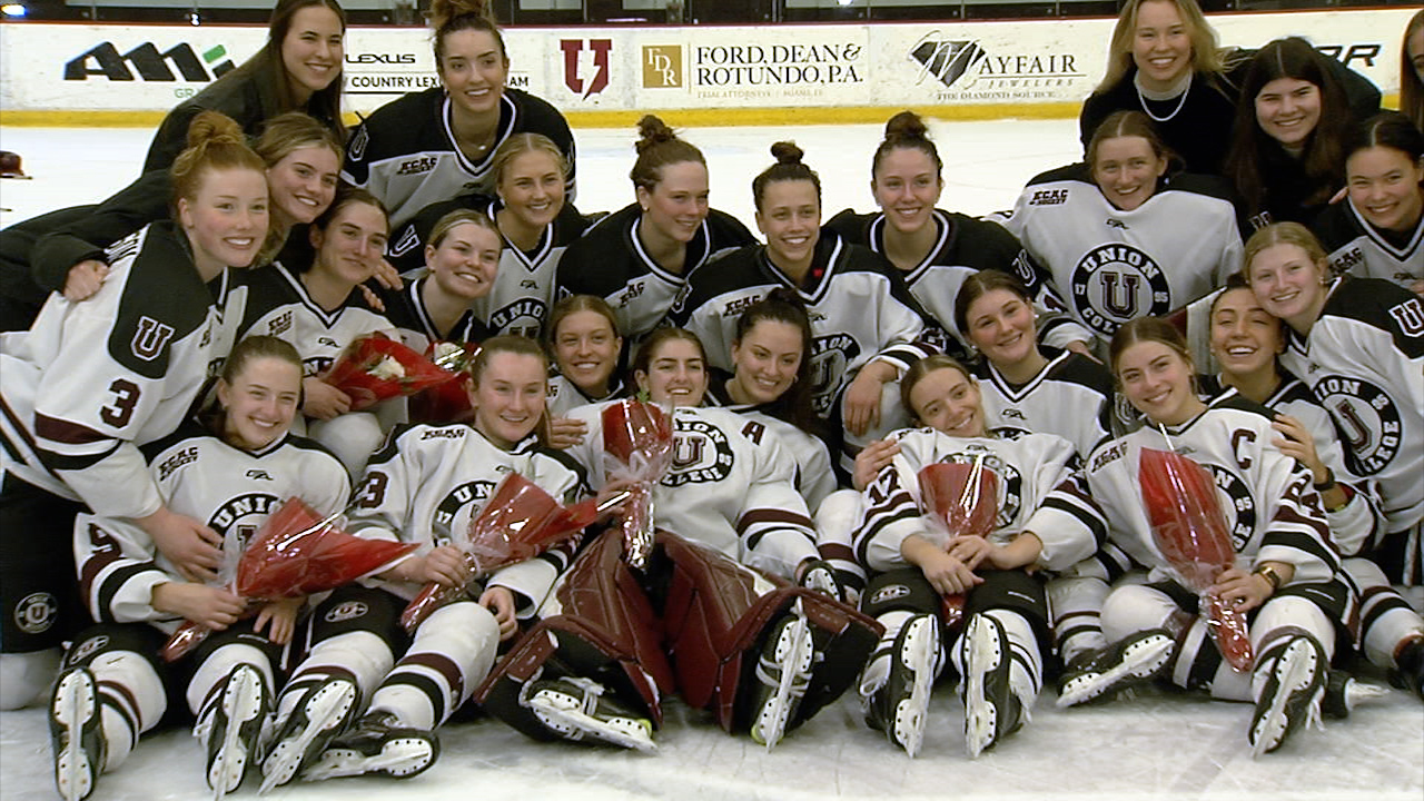 Union women’s hockey reflects on playing its final game at Messa Rink ...