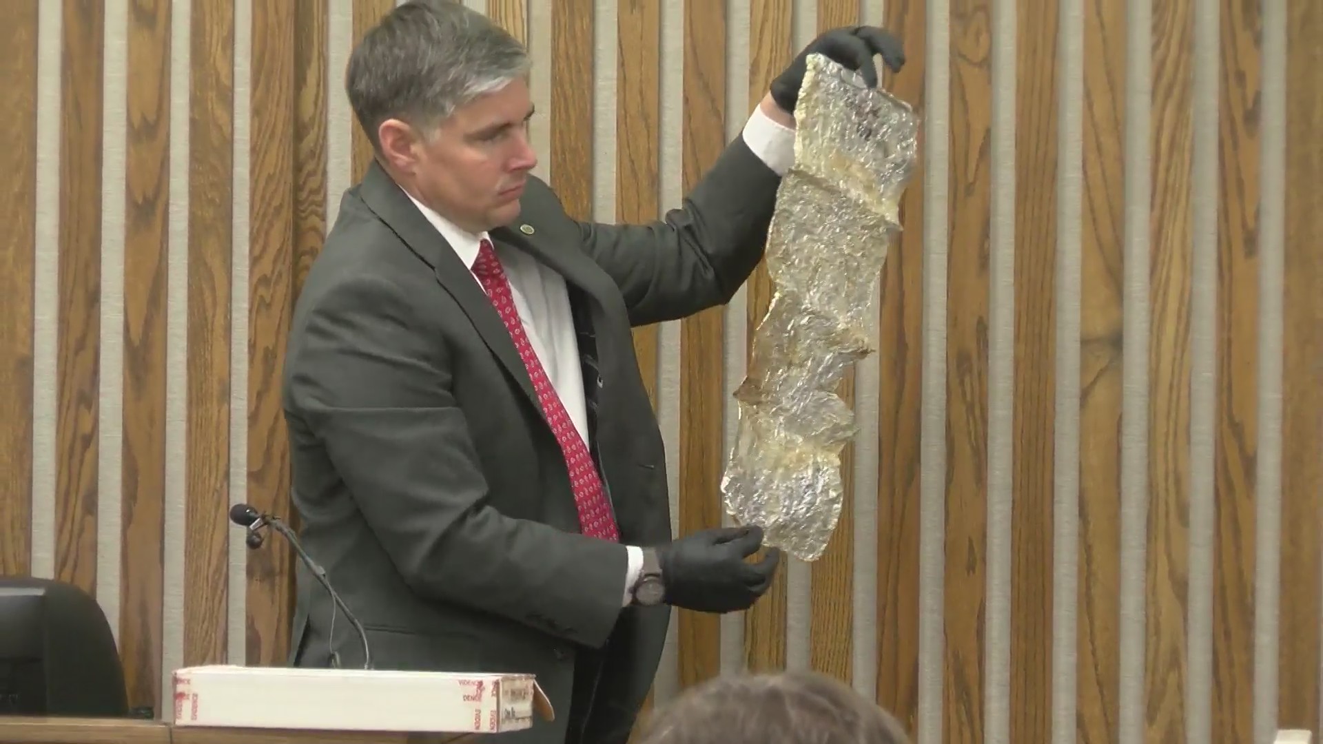 Former TBI agent shows Boswell jury items found with Evelyn’s body – WKRN News 2