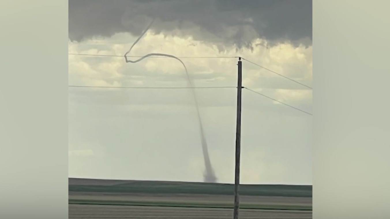 Landspout tornado touches down in eastern Colorado – FOX31 Denver