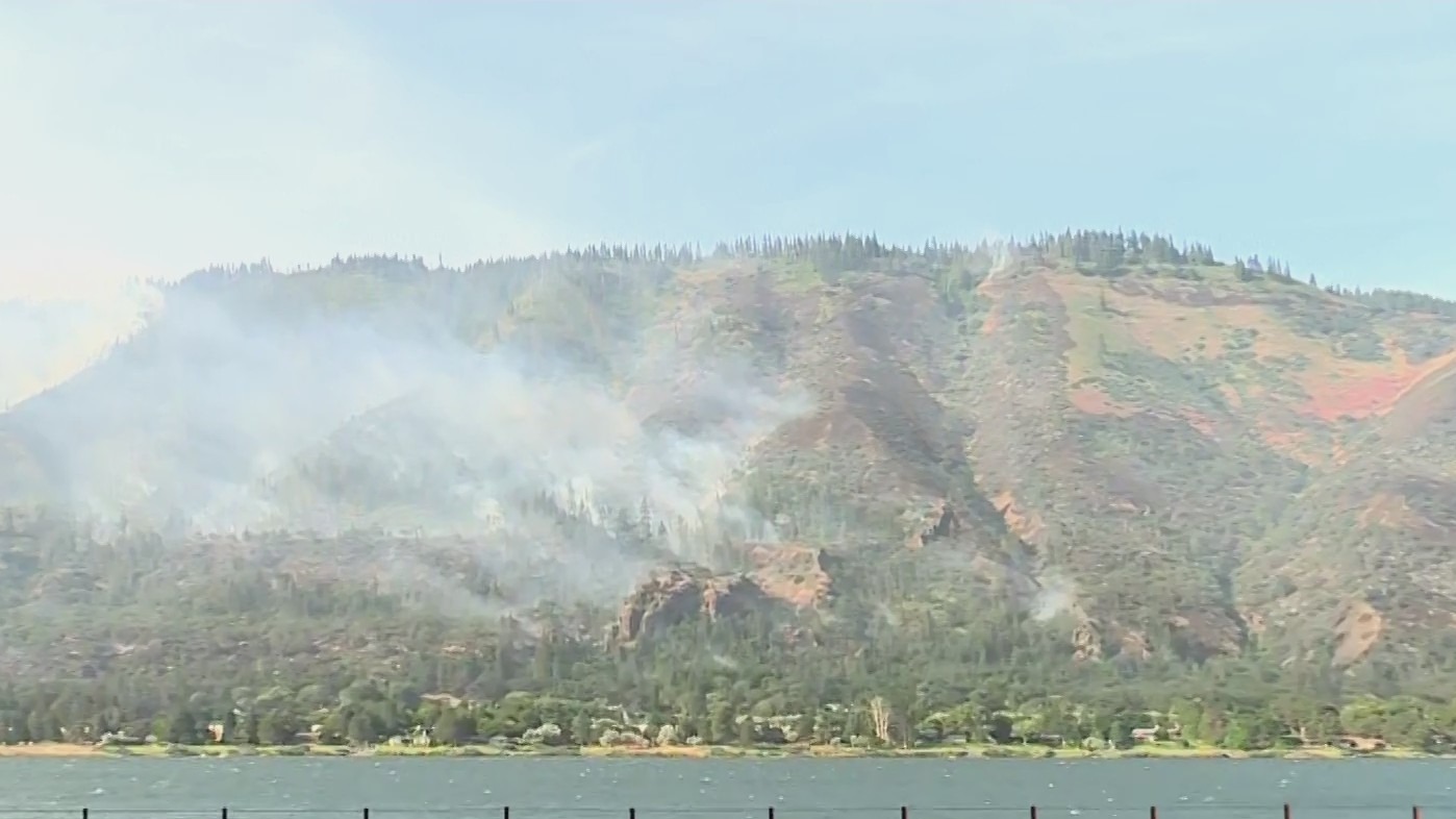 3 Fires burning in the Columbia River Gorge – KOIN.com