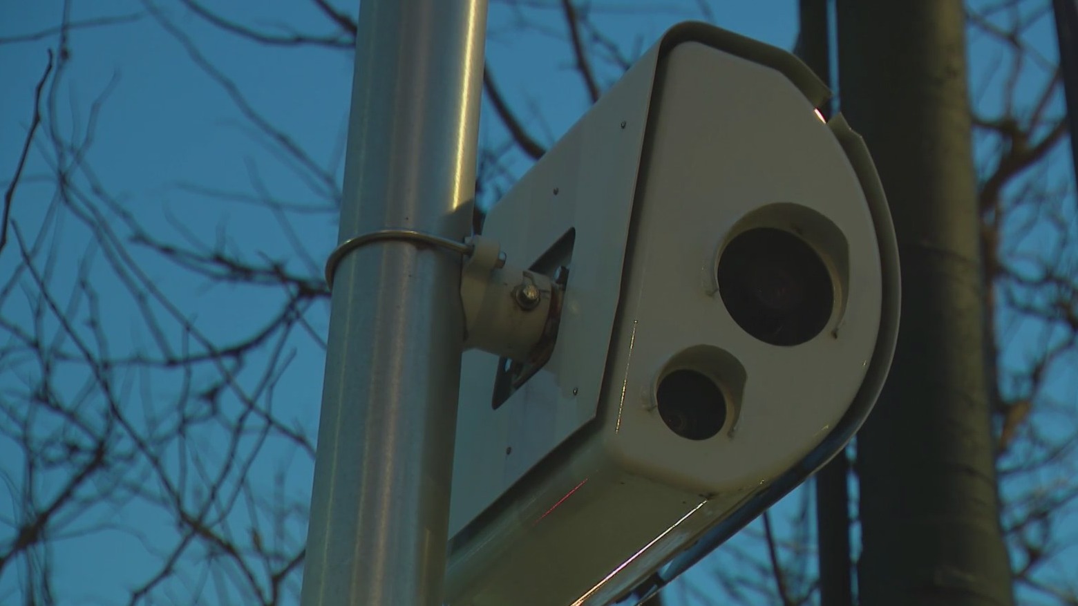 Chicago drivers will face an additional 50 speed cameras this year – WGN-TV