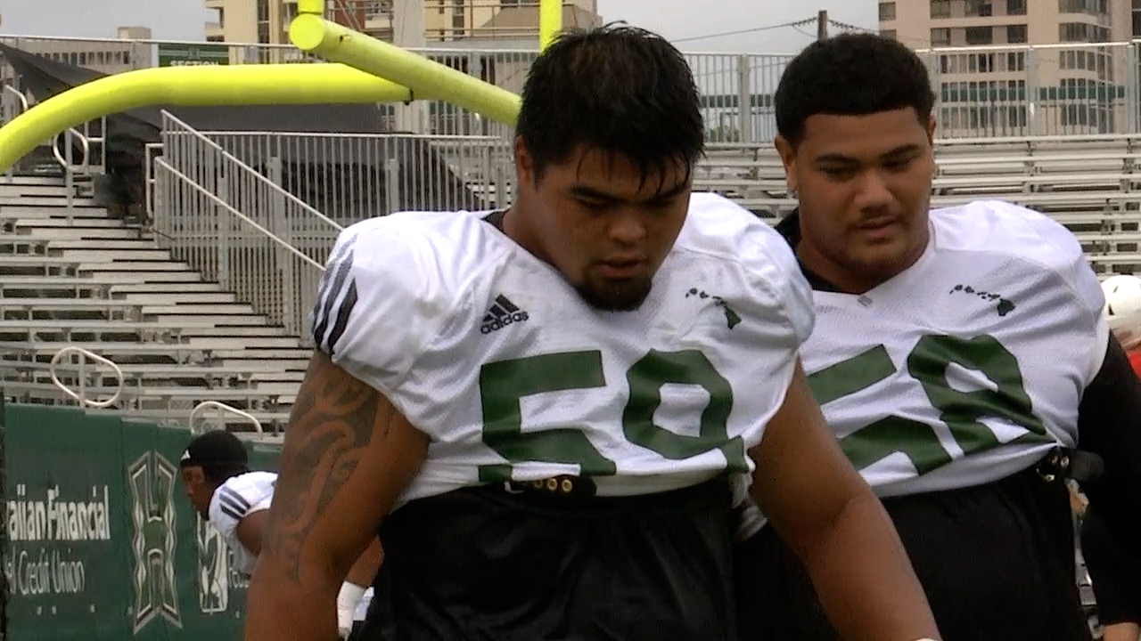 Hawaii football offensive guards Kuao Peihopa & Zhen Sotelo are the ...