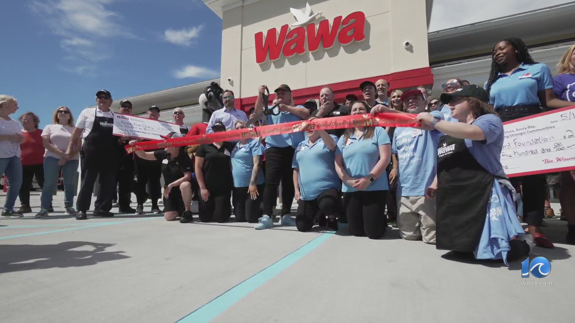 Wawa opens first North Carolina store, on the Outer Banks – WAVY.com