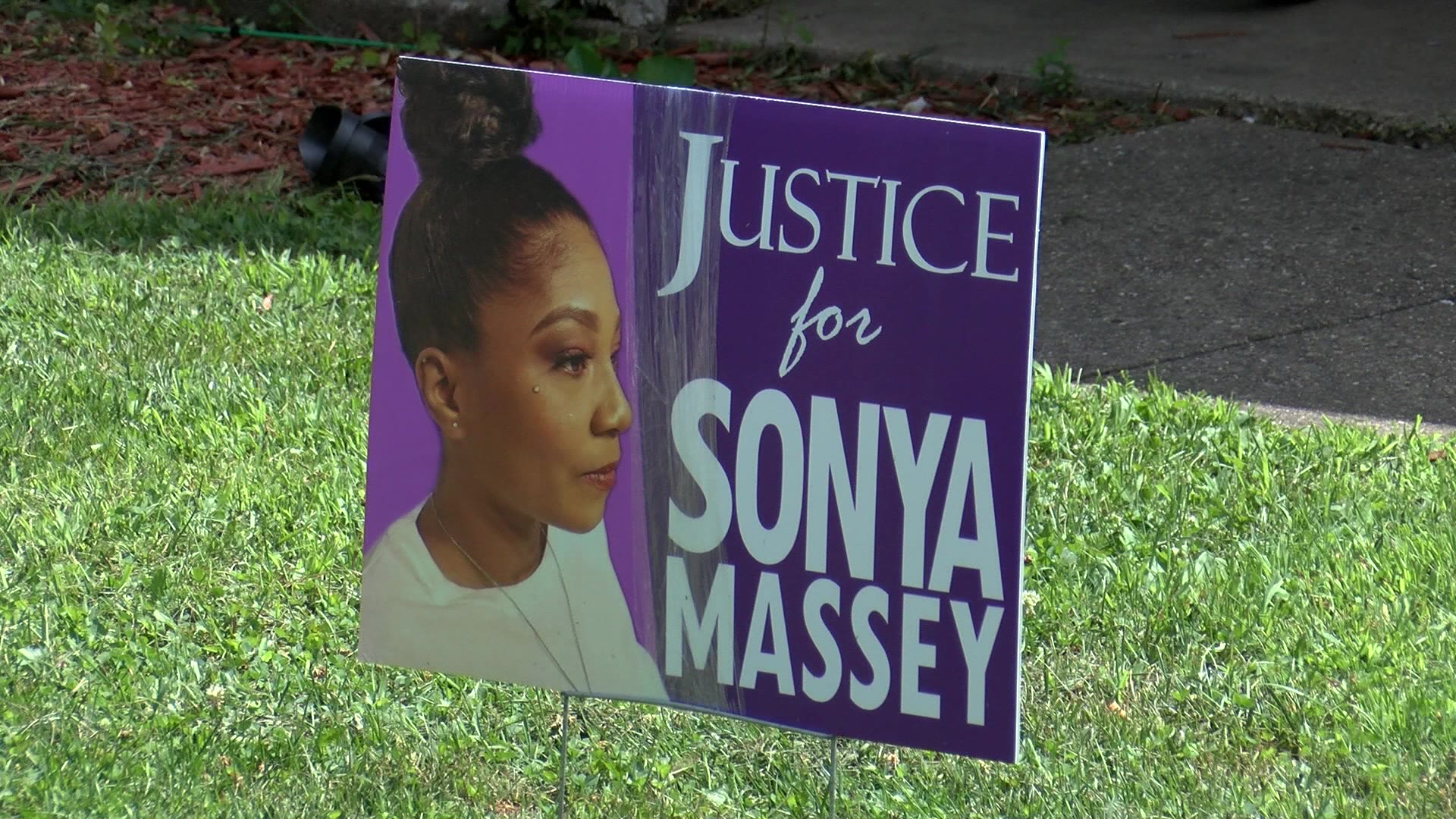 Gov. Pritzker signs Sonya Massey Bill, changing police hiring procedures – CIProud.com