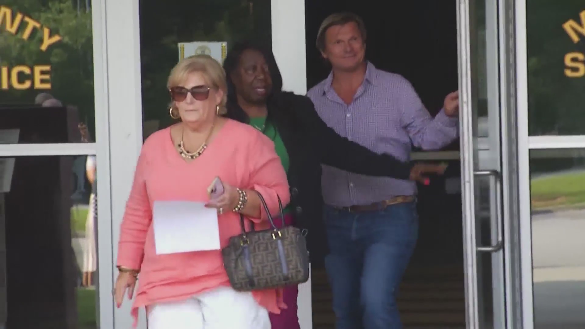 Thomson Mayor arrested after accused of giving alcohol to inmates – WJBF