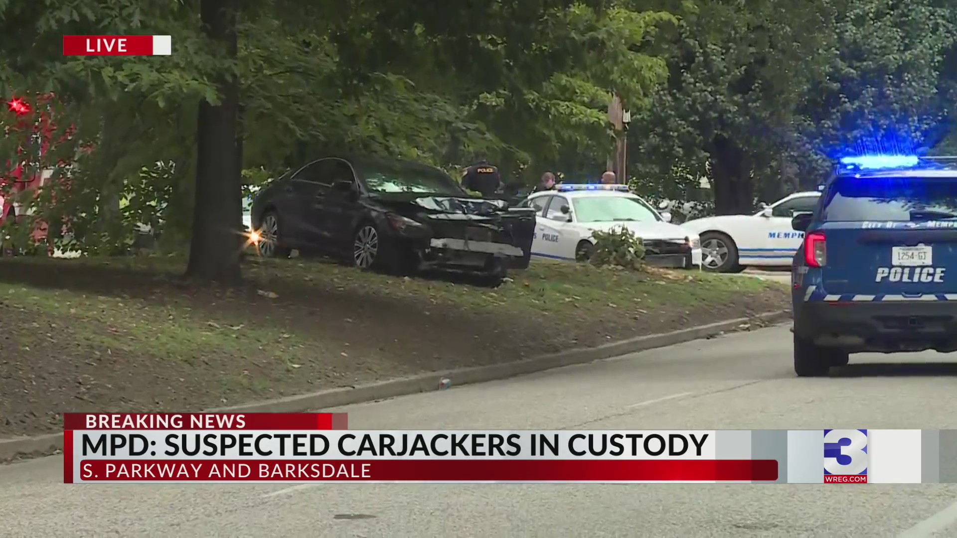 Carjacking suspects crash on S. Parkway after chase – WREG.com