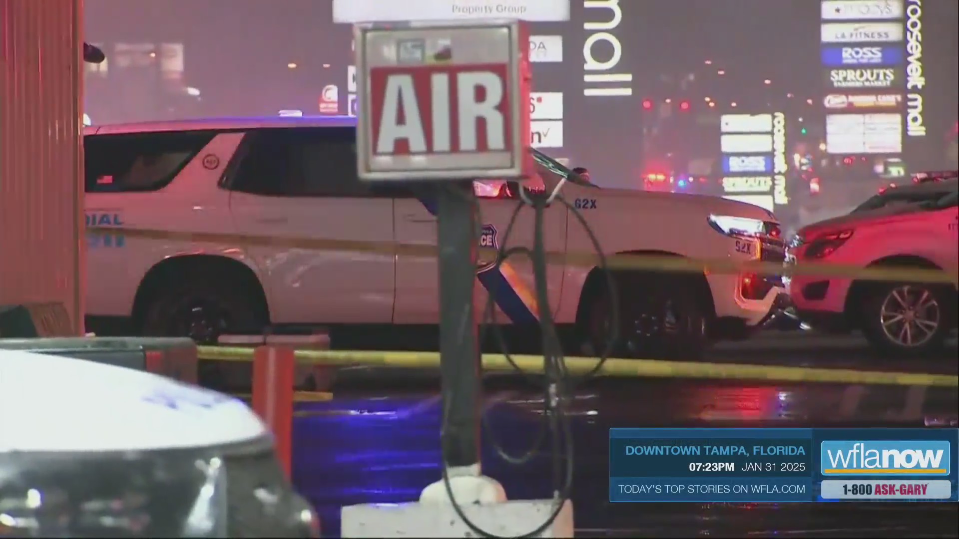 Small plane crashes near mall in Northeast Philadelphia – WFLA