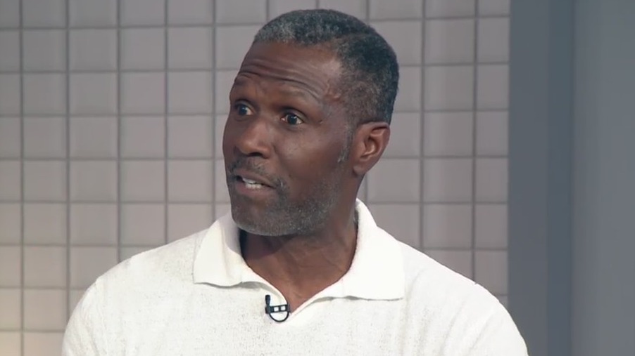 Curtiss Cook on ‘The Chi’ season 6 – PIX11