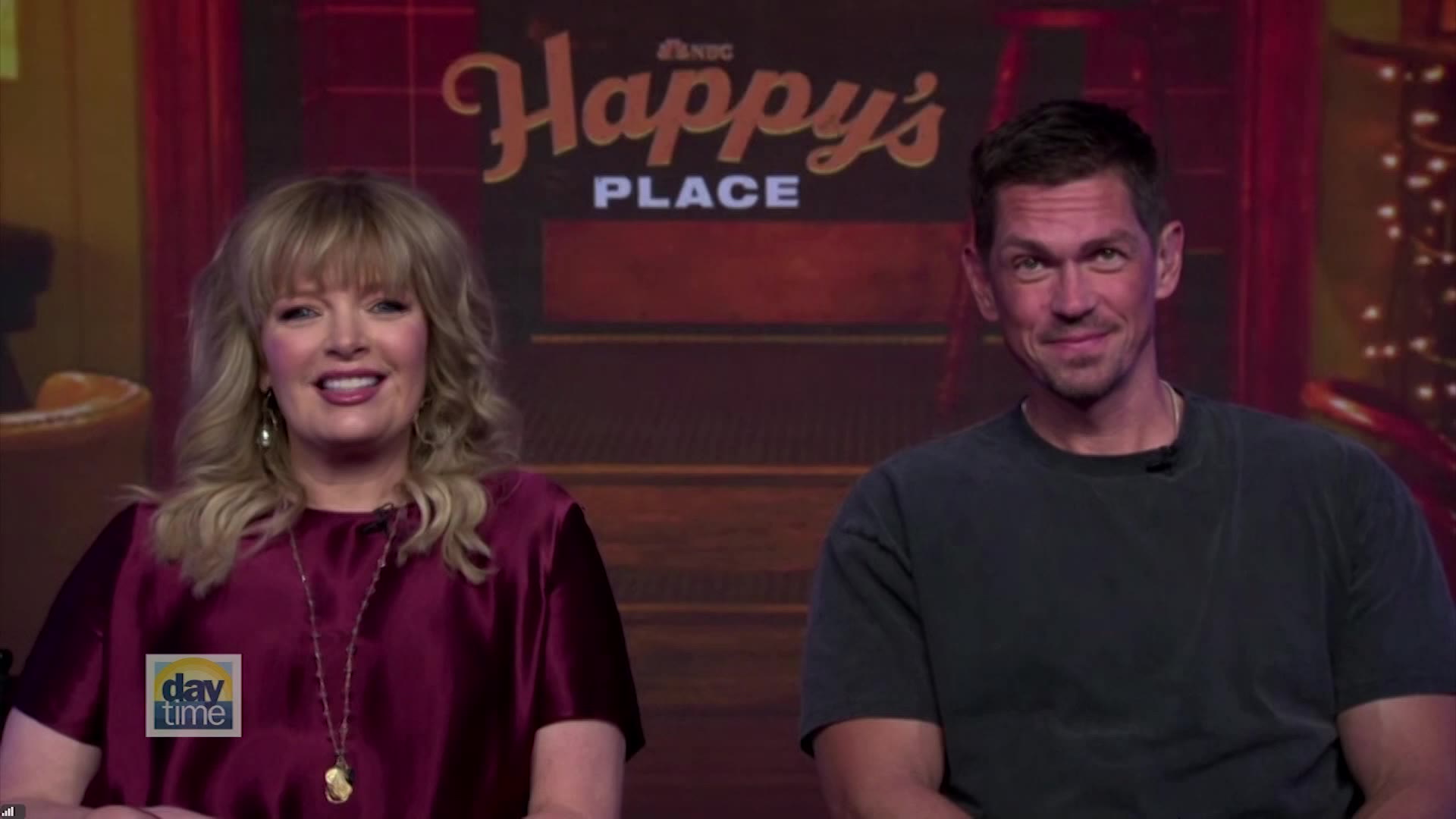 Cast of ‘Reba’ reunites on ‘Happy’s Place,’ the Daytime studio gets ...