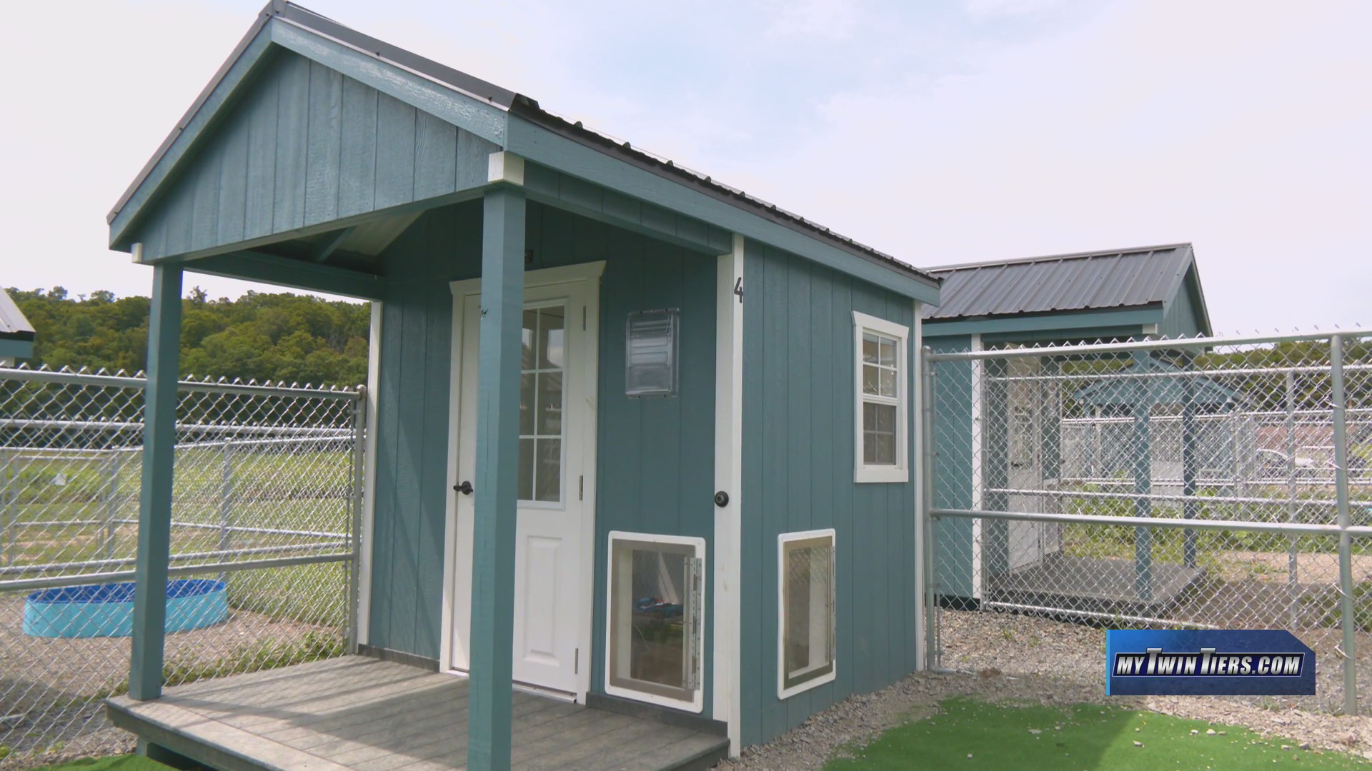 Animal Care Sanctuary builds tiny homes for shelter dogs – WETM ...