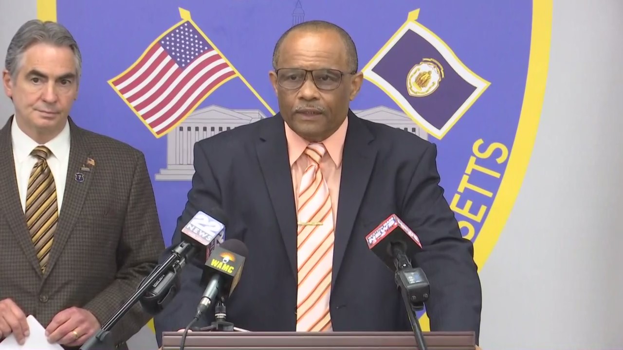 Officials provide update on Springfield police officer shot – WPRI.com