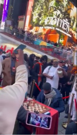 Spectators Cheer Chess Player’s 60-Hour Record Attempt in Times Square ...