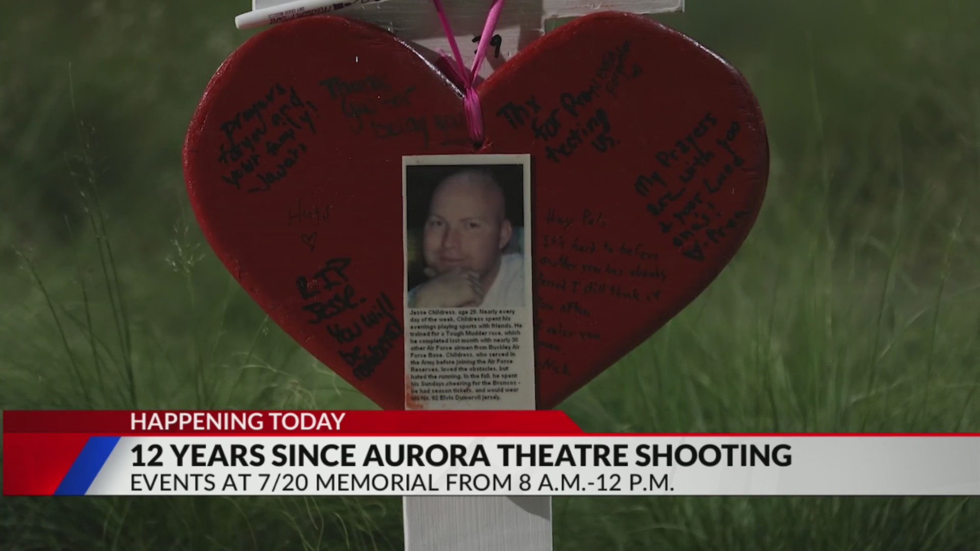 Community members gather to honor victims of Aurora theater shooting 12 ...