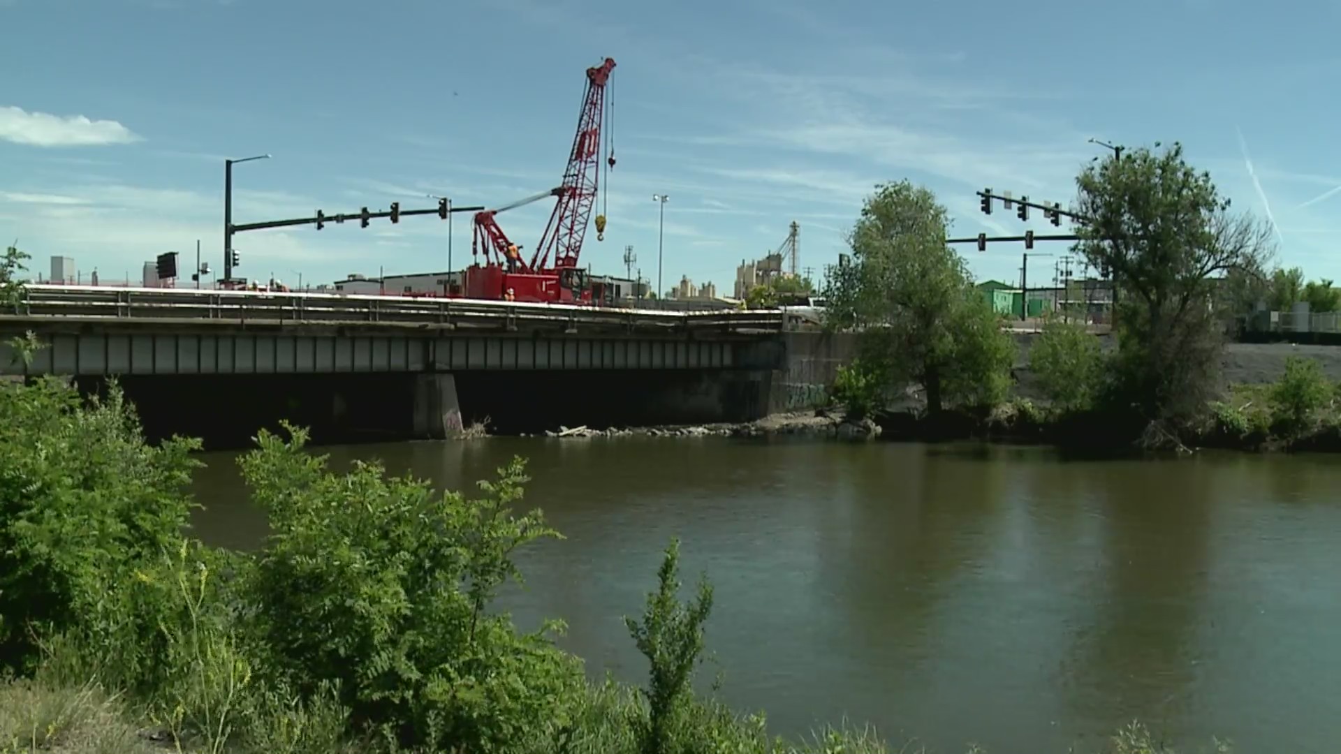 Demolition begins on Colorado’s oldest highway system bridge – FOX31 Denver
