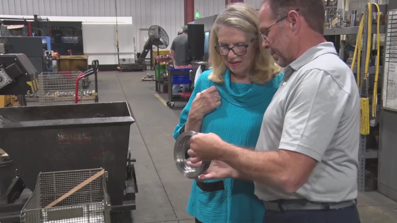 Representative Carol Miller visits W.C. Hydraulics – WVNS