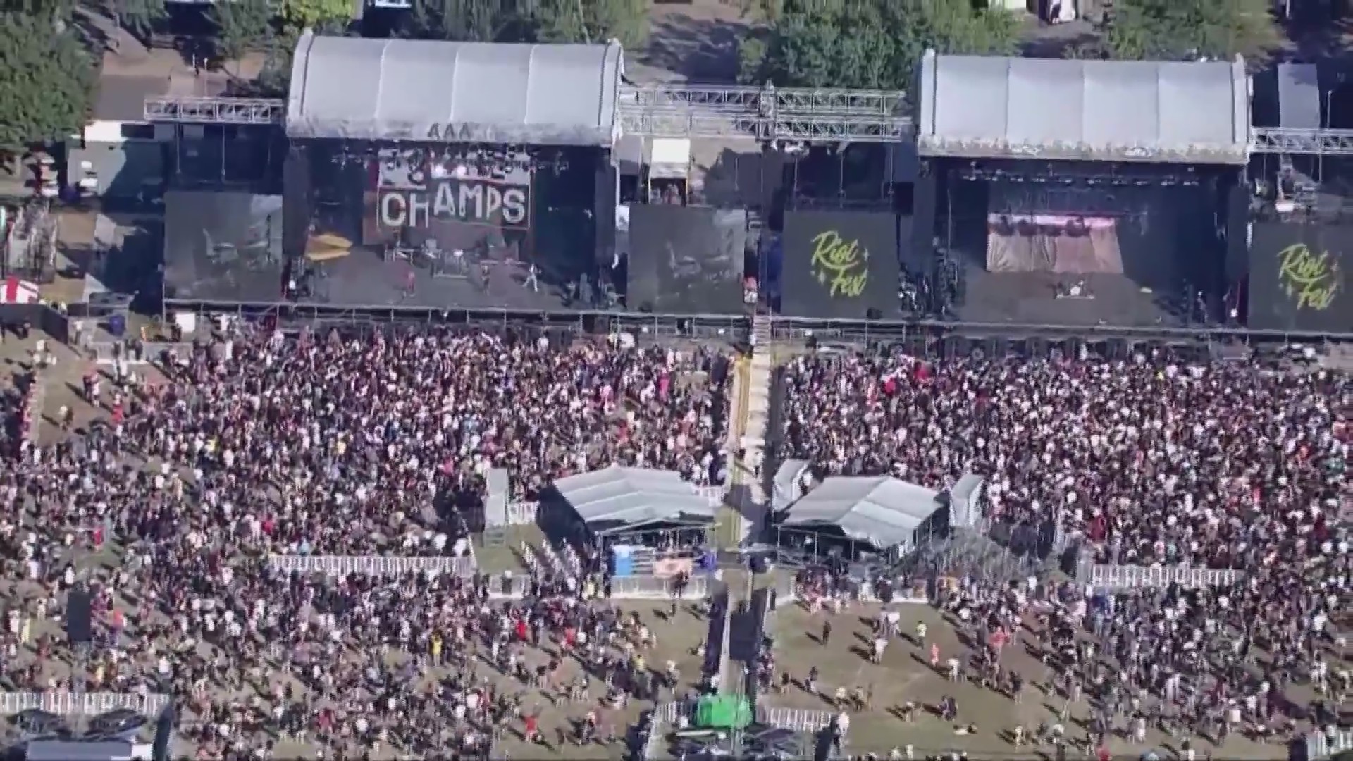 Music fans to converge on Douglass Park for Riot Fest – WGN News at 6 ...